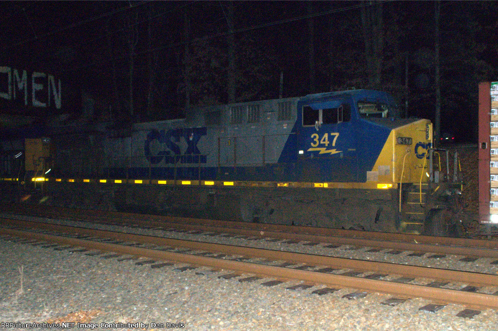 CSX AC44CW 374 trails on Q410-28